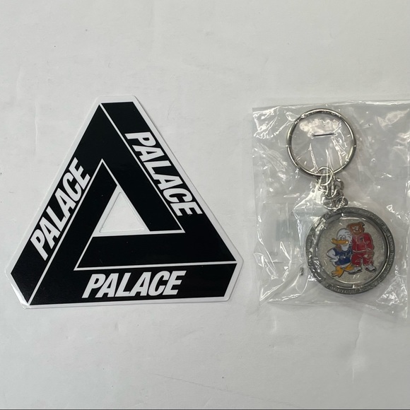 PALACE | Accessories | Palace Skateboards London Dog Duck Spinning ...